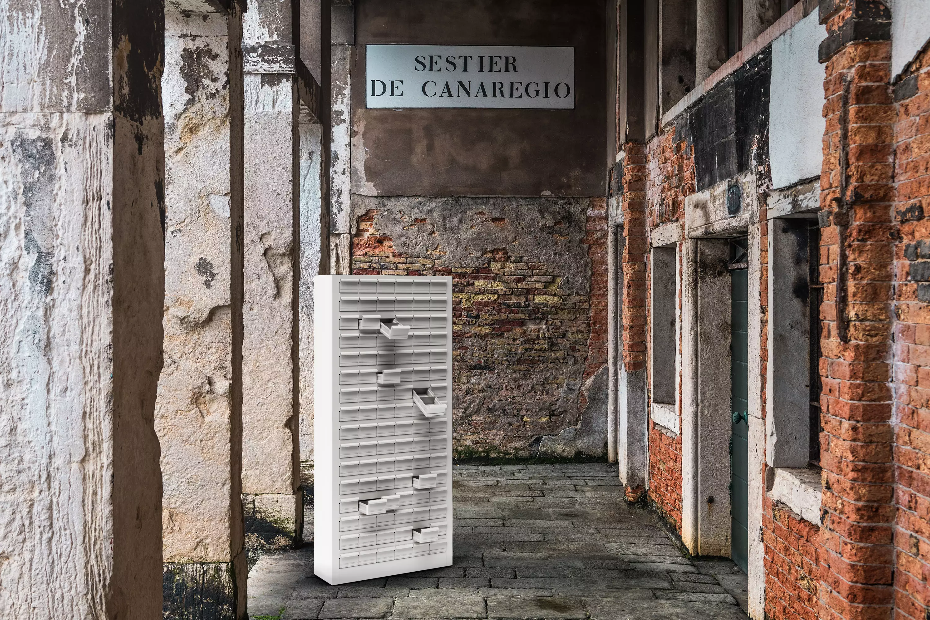 ARMECO - Arredamenti metallici Corti - Armadi metallici e banchi da lavoro